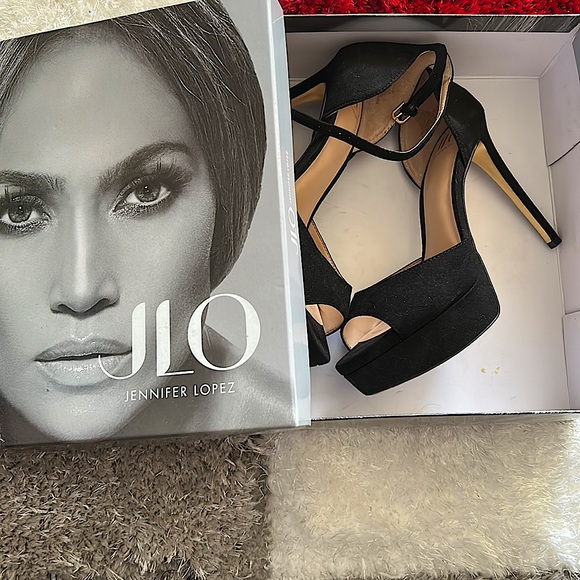 Jennifer Lopez | Shoes | Black Jennifer Lopez Heels | Poshmark